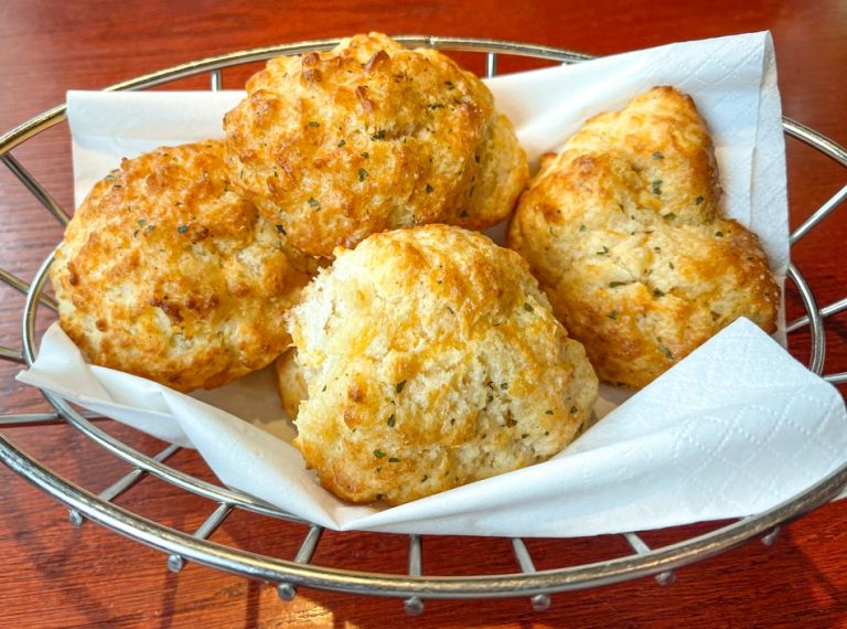 Red Lobster Bread made with Bisquick - Foodie Lovers Club